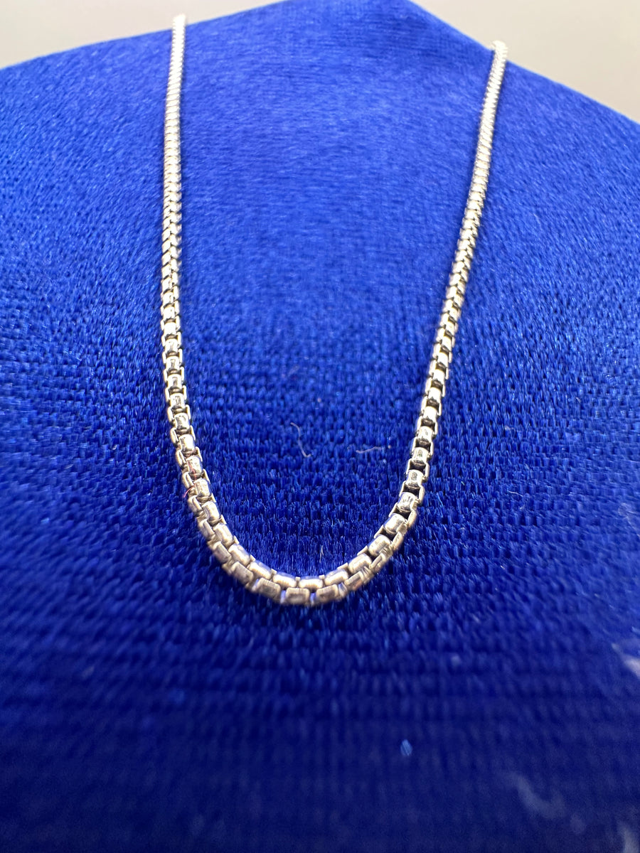 Classic and Timeless 1mm Square Rolo Link Round Box Chain in Silver ...